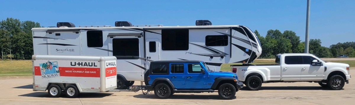 About – Chasing Adventure